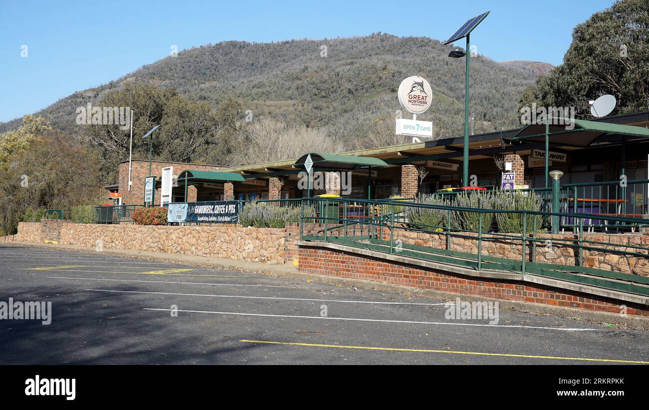 Big talbingo mountain hi-res stock photography and images - Alamy