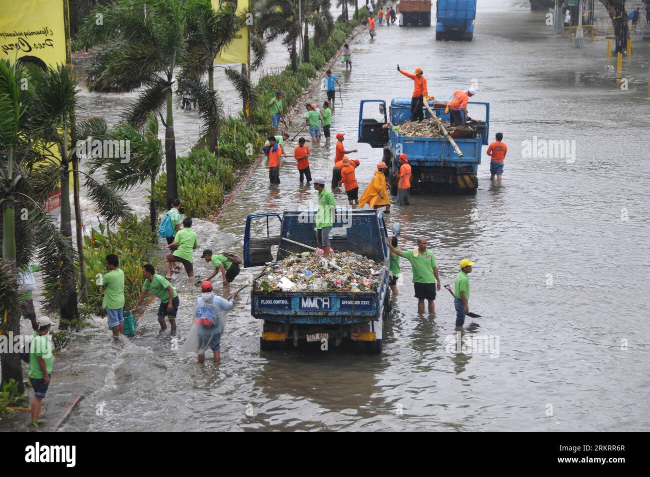 Floodwater manila hi-res stock photography and images - Alamy