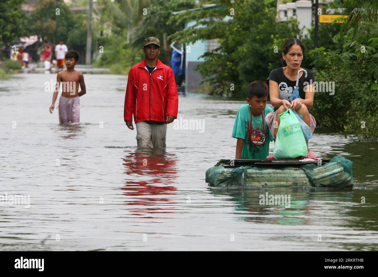 Malabon flood hi-res stock photography and images - Alamy