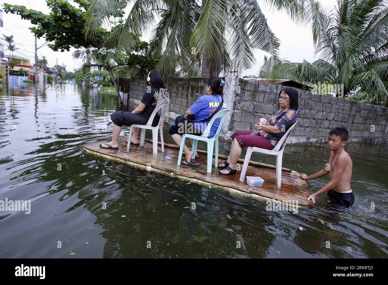 Malabon flood hi-res stock photography and images - Alamy