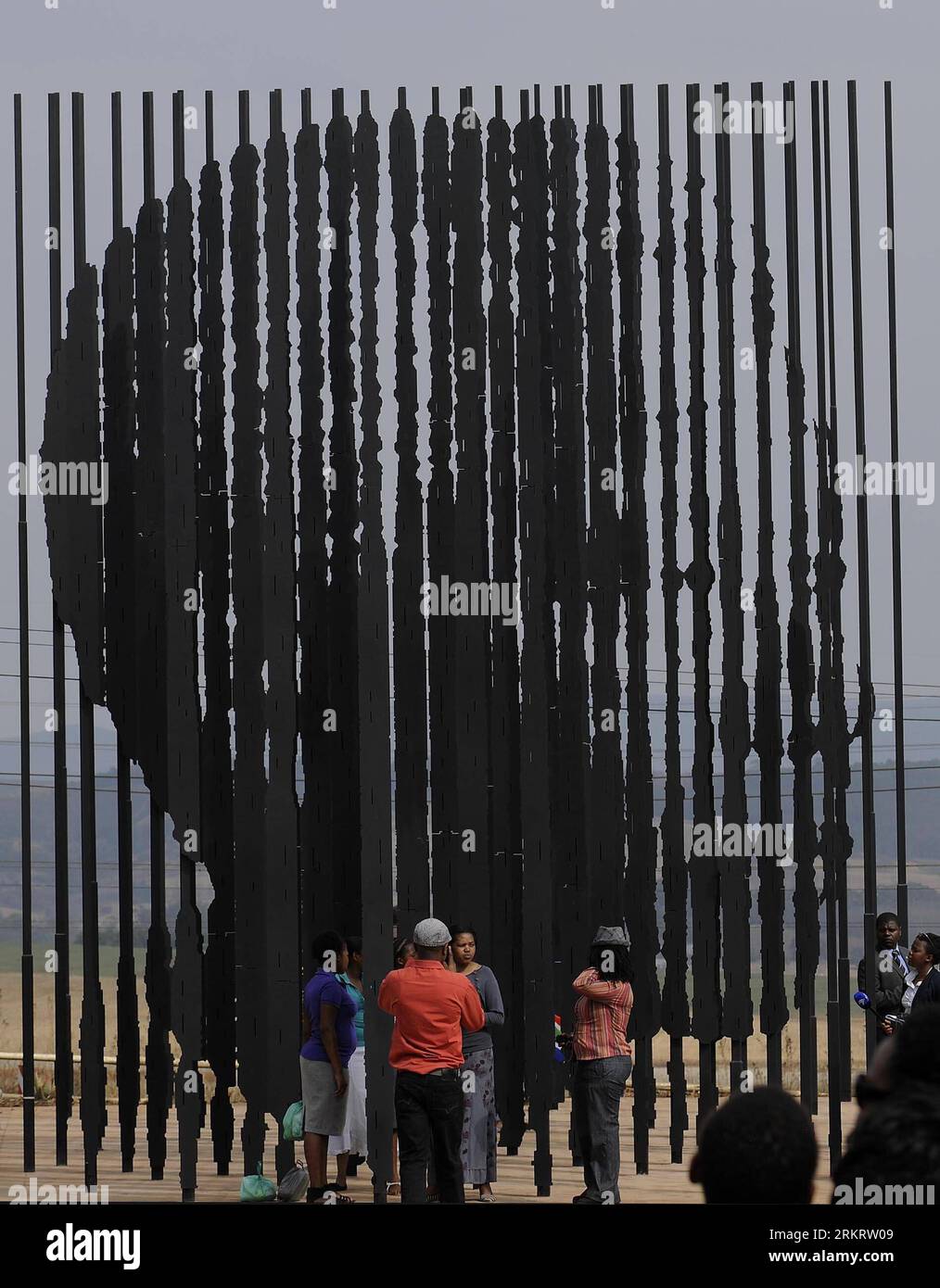 Mandela sculpture howick hi-res stock photography and images - Alamy