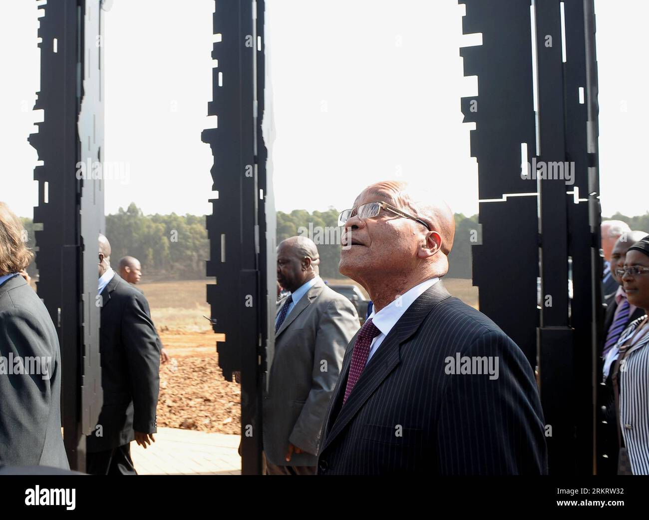 Mandela sculpture howick hi-res stock photography and images - Alamy