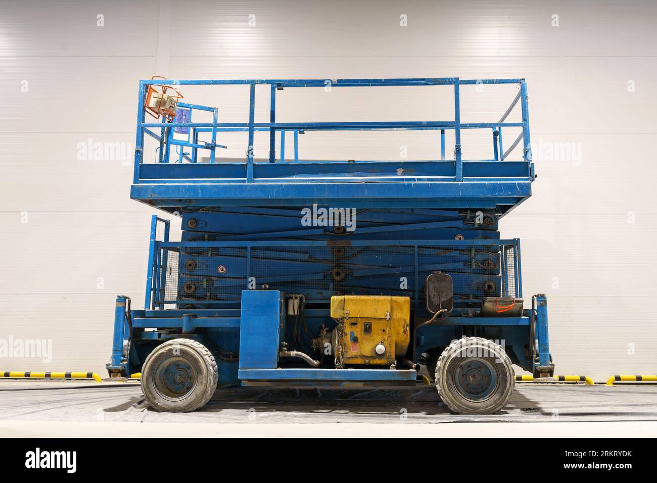 Hydraulic stage hi-res stock photography and images - Alamy