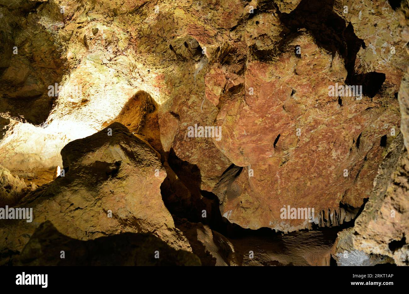 Visit caves hi-res stock photography and images - Alamy
