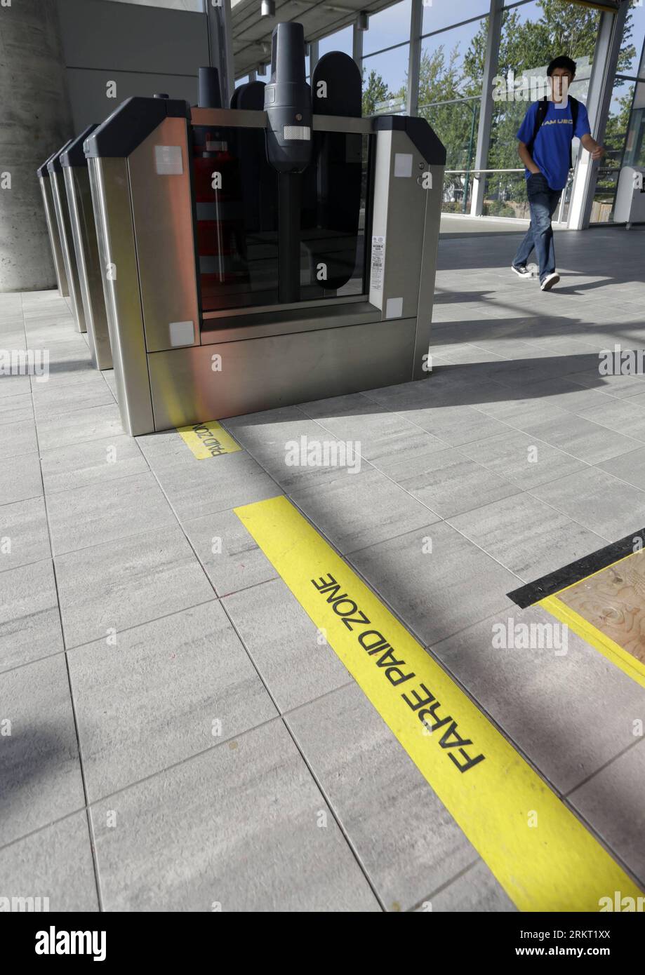 Skytrain stations hi-res stock photography and images - Alamy