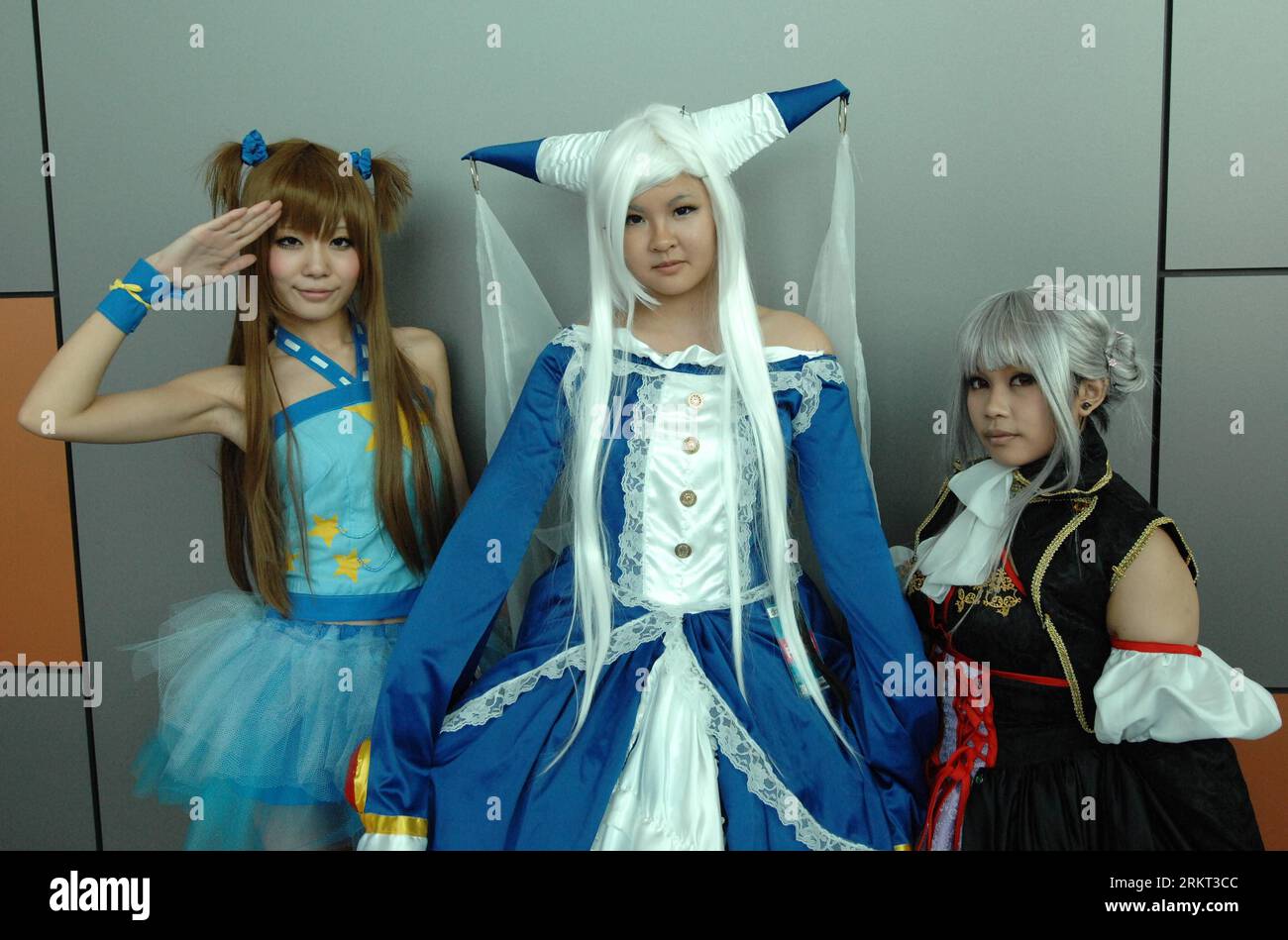 Girls dressed anime characters hi-res stock photography and images - Alamy
