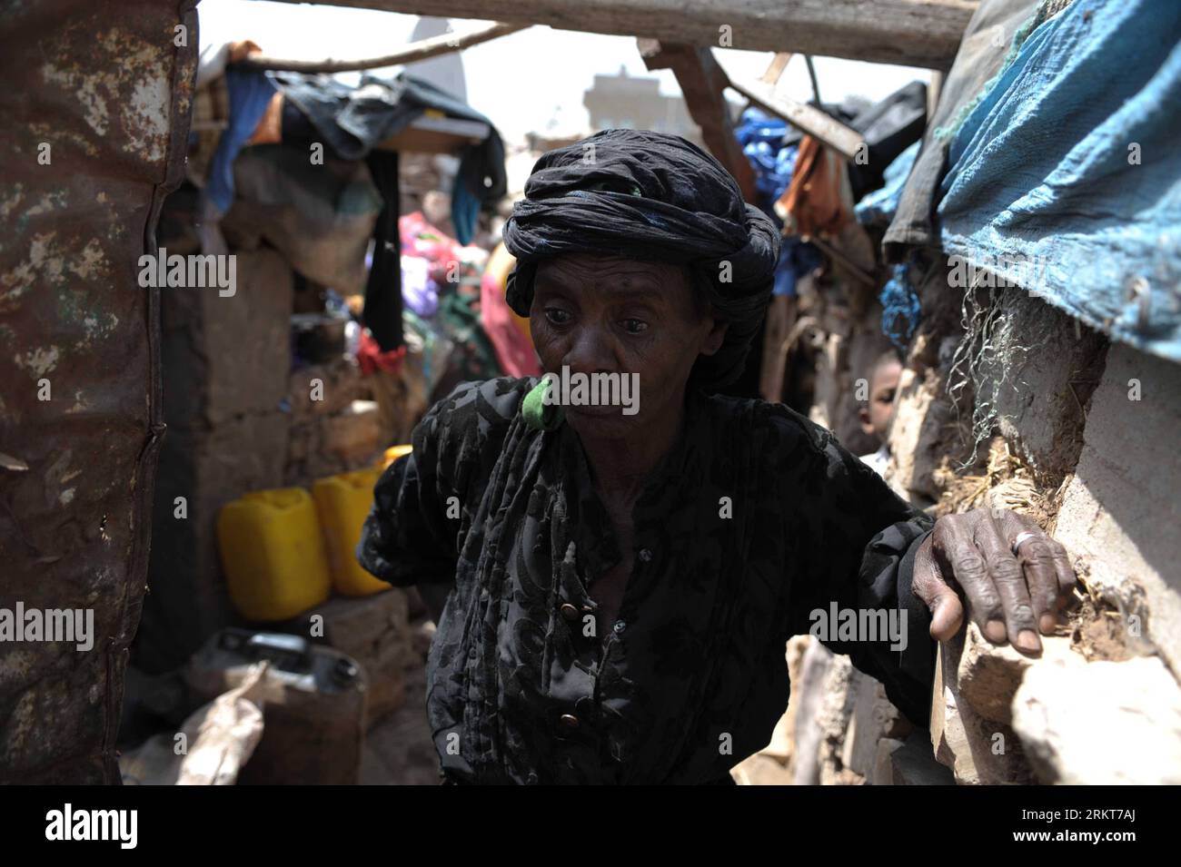 On the set of the outsiders hi-res stock photography and images - Alamy