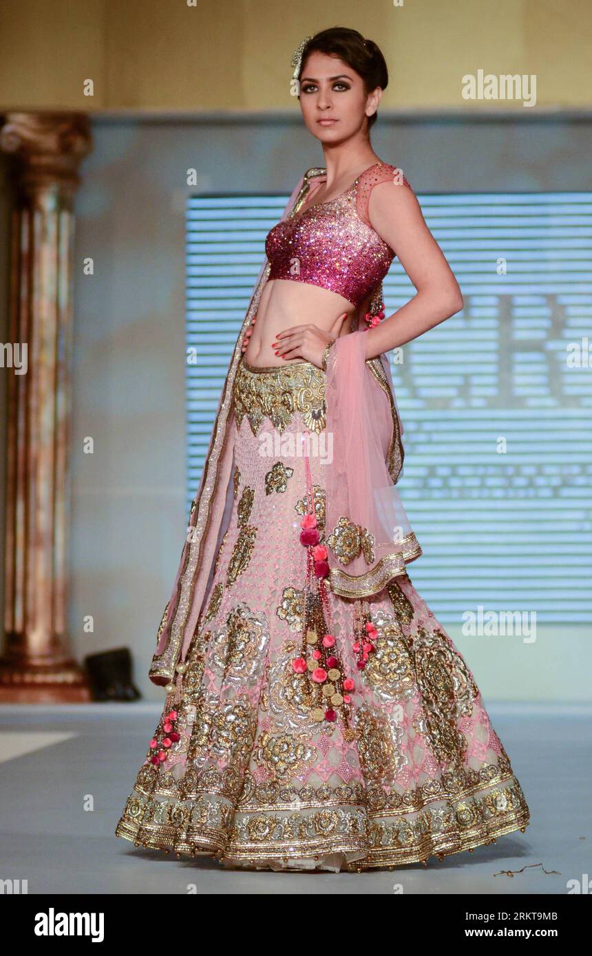 Chennai model hi-res stock photography and images - Alamy