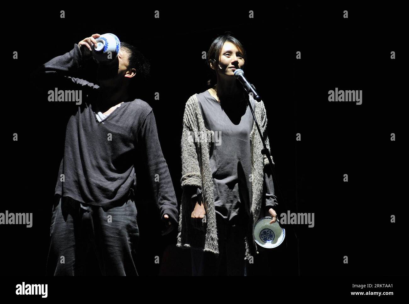 2012 huang hua hi-res stock photography and images - Alamy