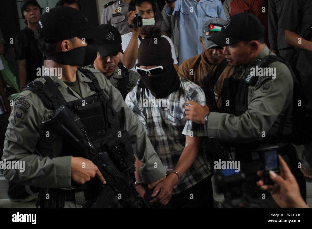 Rizaldi hi-res stock photography and images - Alamy