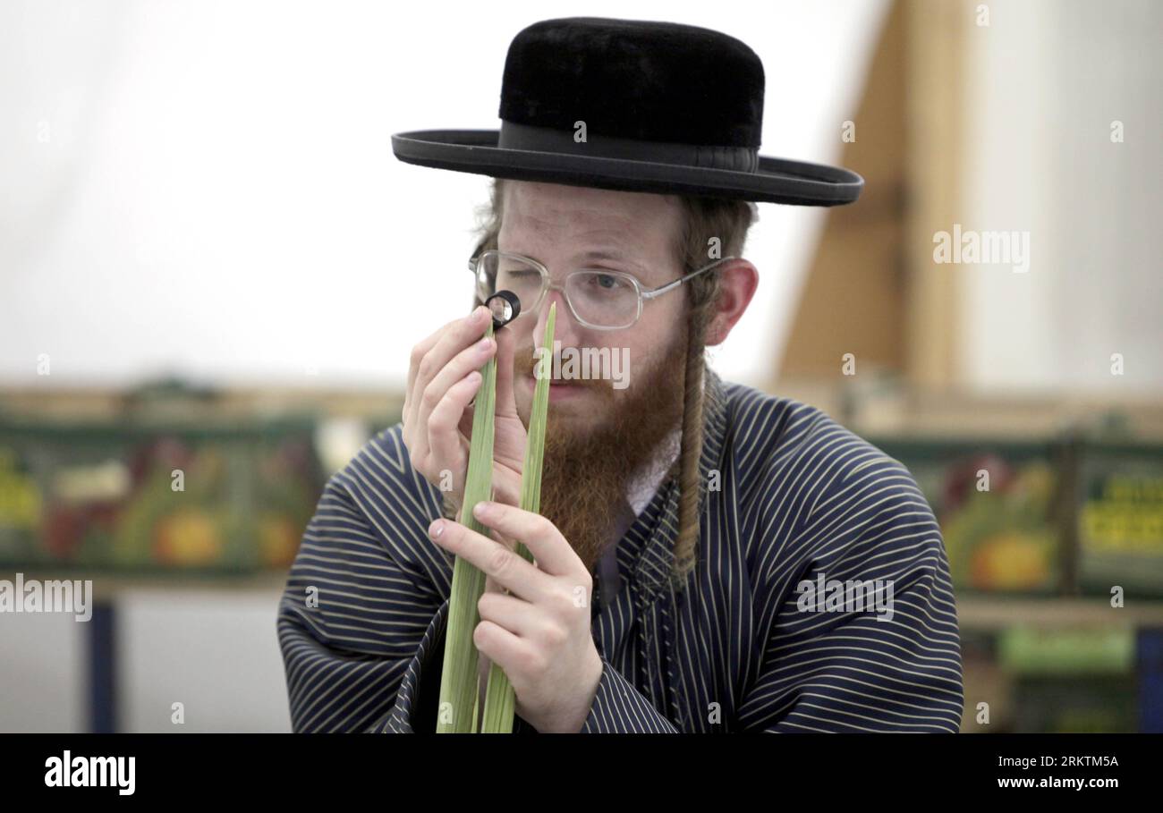 Orthodoxe juden hi-res stock photography and images - Alamy