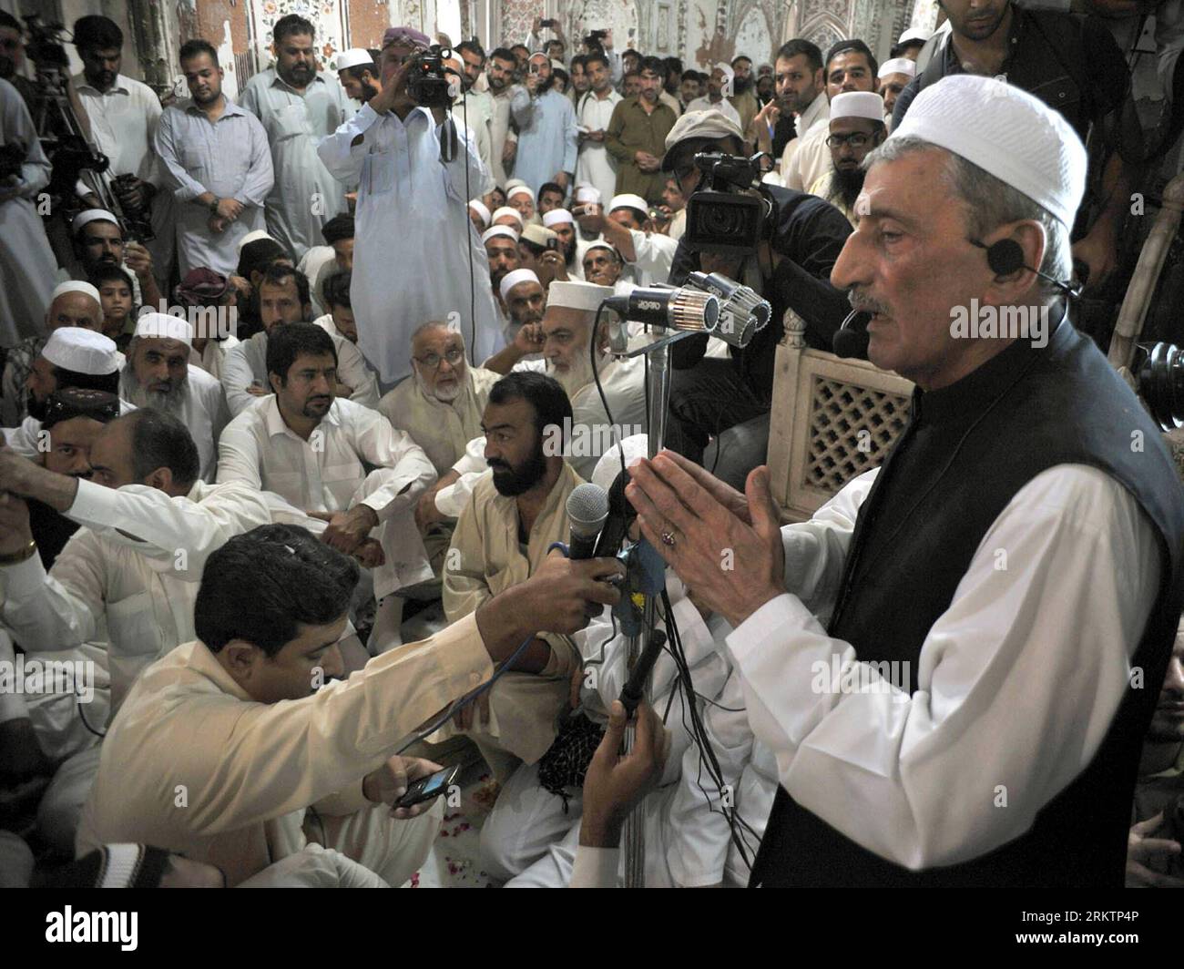Bilour hi-res stock photography and images - Alamy