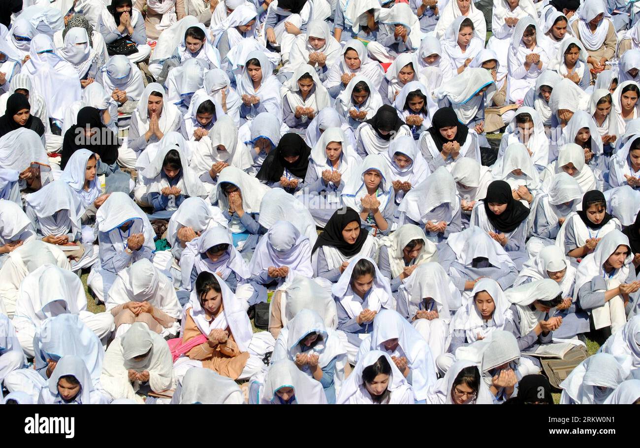 Malala yousafzai shot hi-res stock photography and images - Alamy