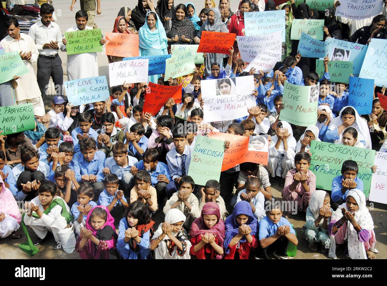 10 year old schoolgirl hi-res stock photography and images - Alamy