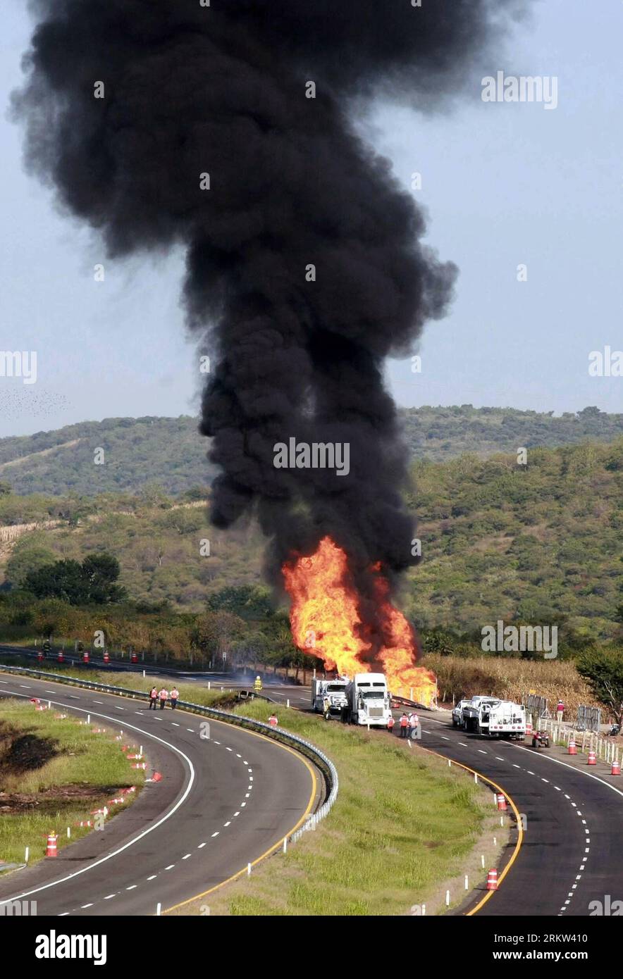Pemex gas fire hi-res stock photography and images - Alamy