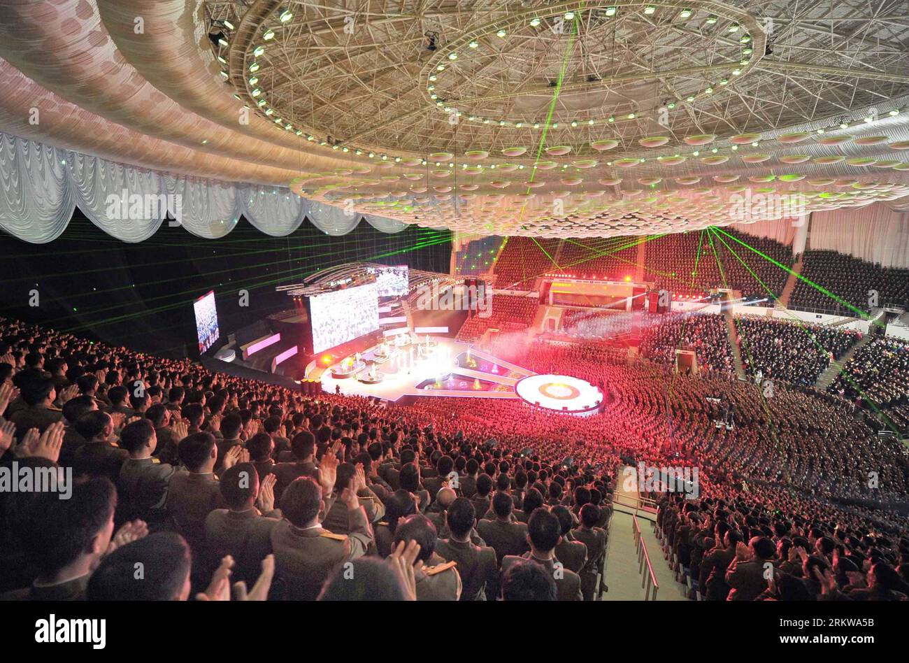 Kim il sung university hi-res stock photography and images - Alamy