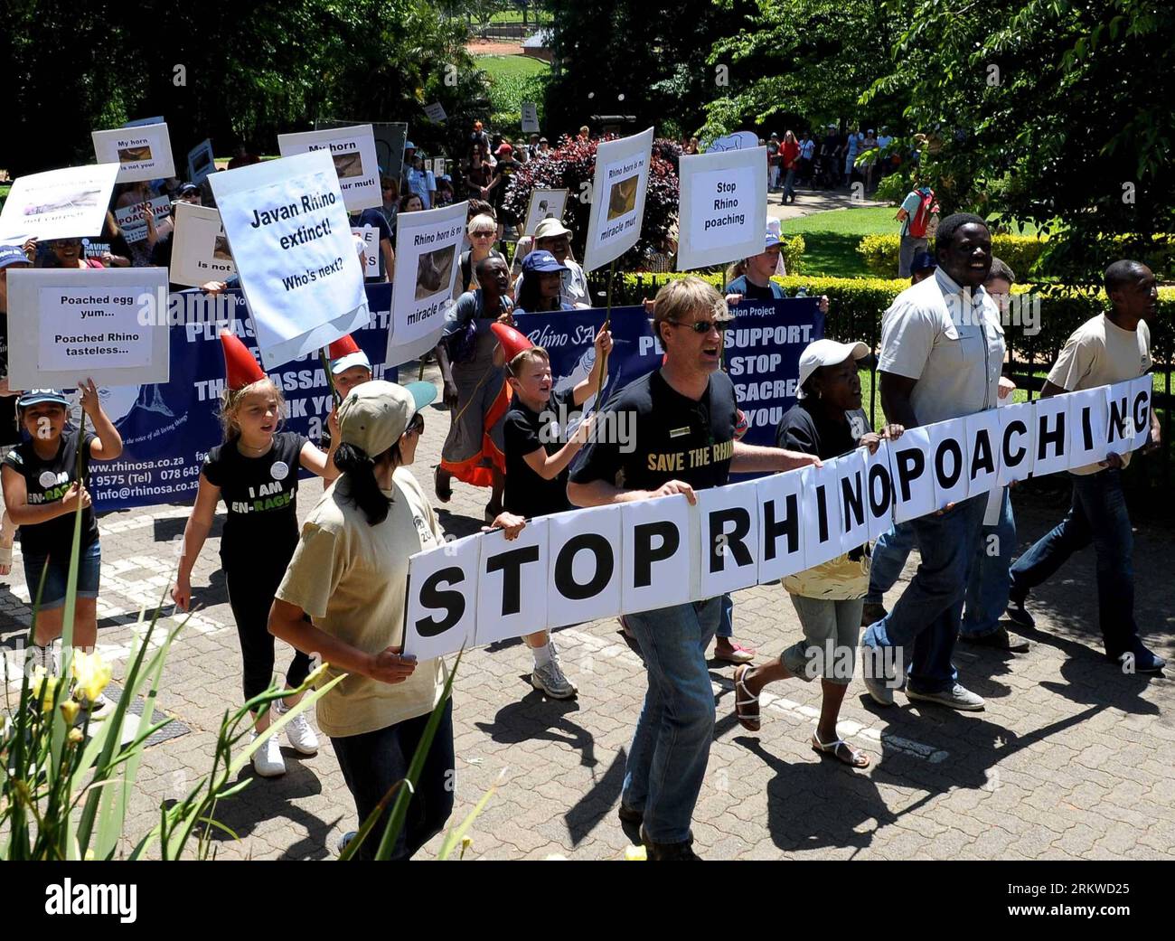 Rhino demo hi-res stock photography and images - Alamy