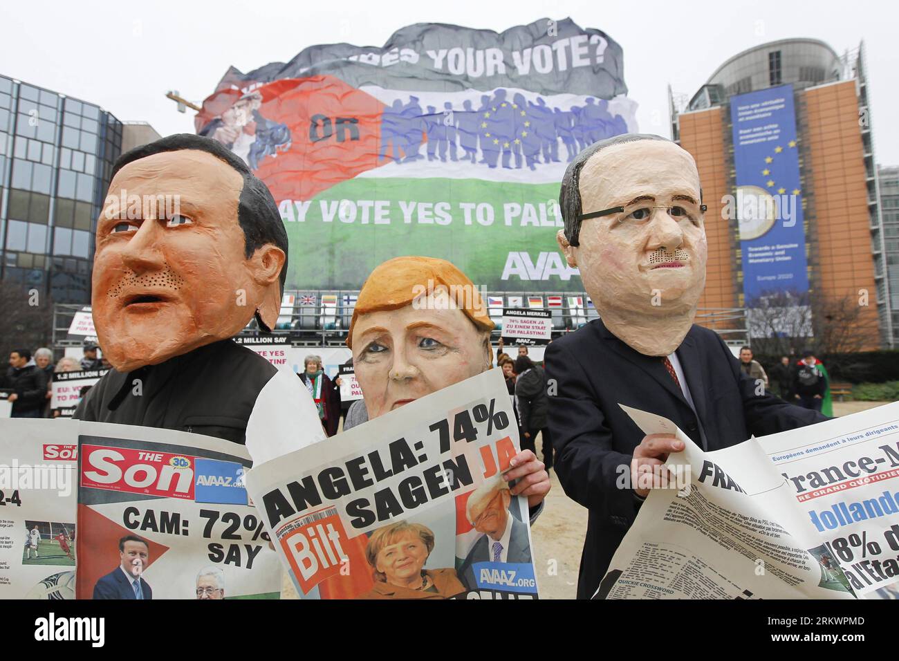 Angela merkel cameron flag hi-res stock photography and images - Alamy