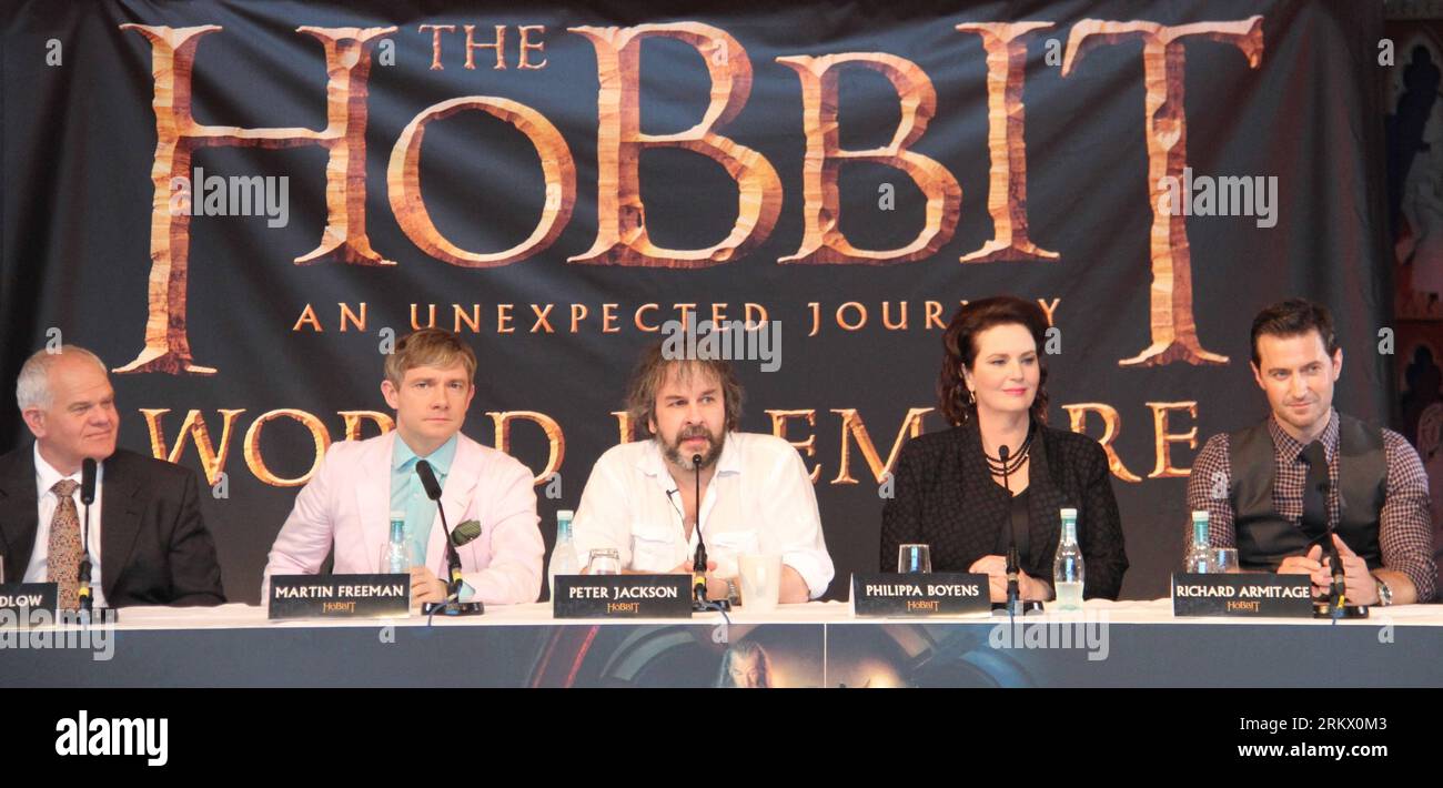 The hobbit elves hi-res stock photography and images - Alamy