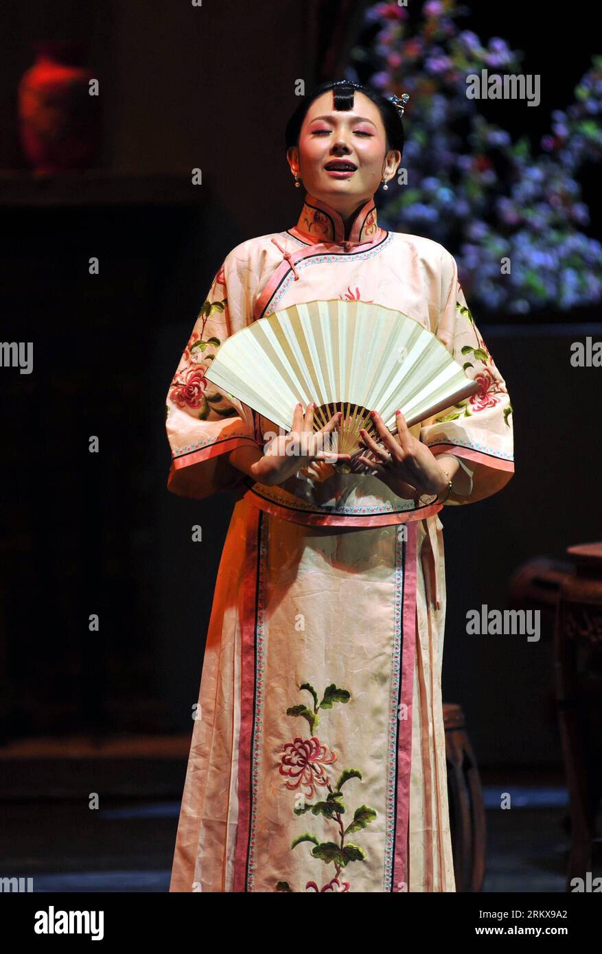 Butterfly wu hi-res stock photography and images - Alamy