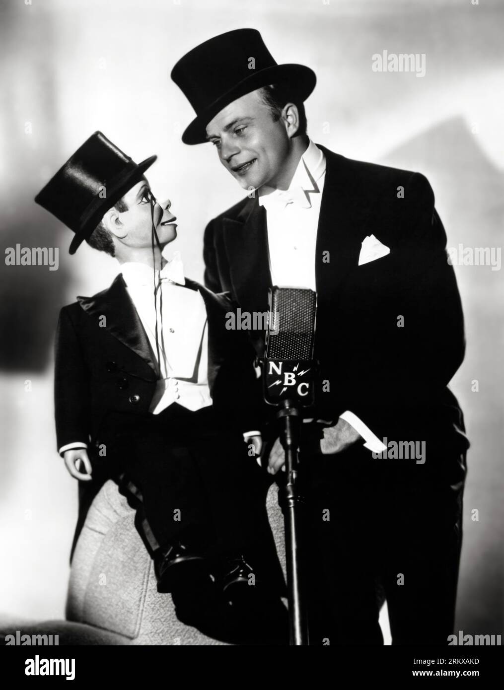 EDGAR BERGEN in THE GOLDWYN FOLLIES (1938), directed by GEORGE MARSHALL ...