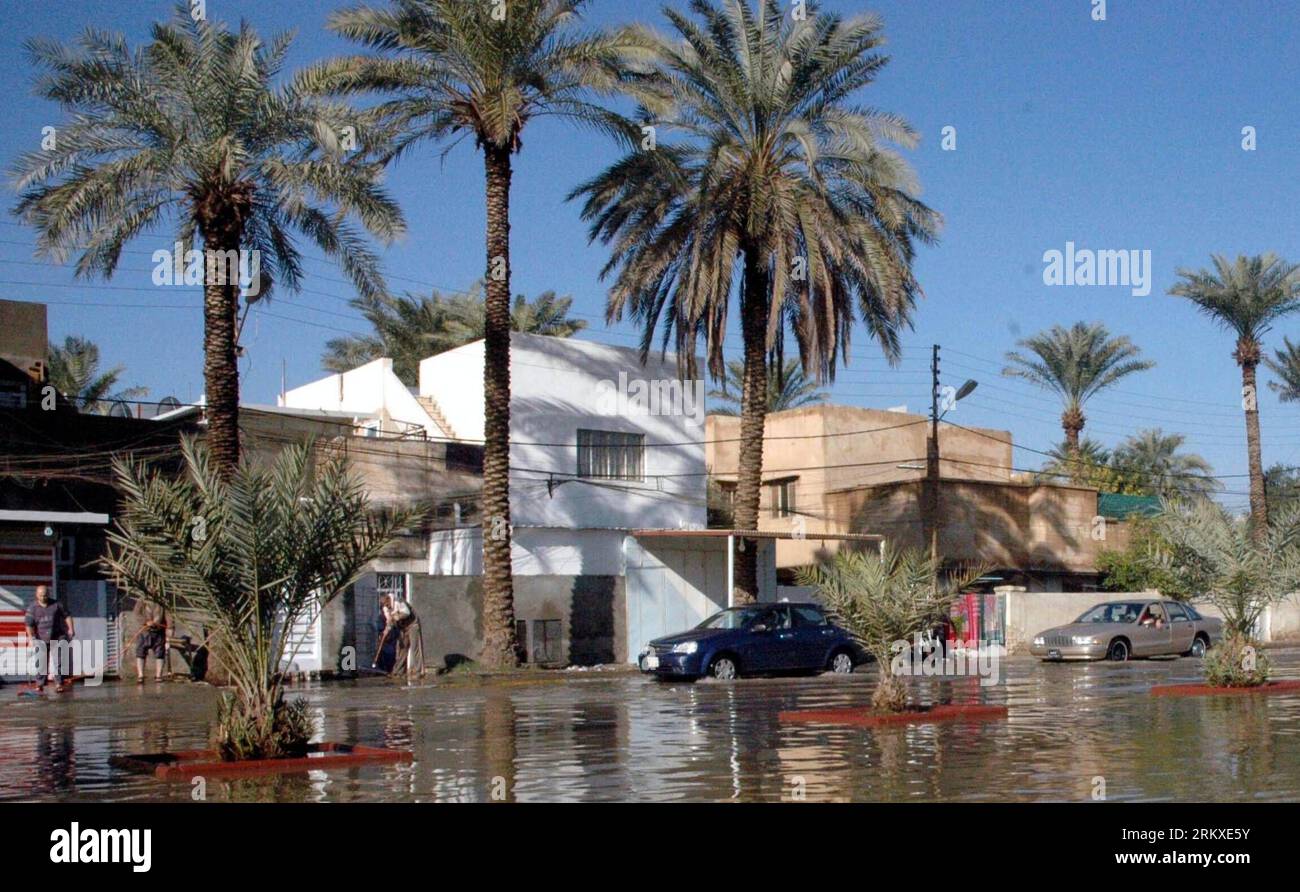 Flood baghdad hi-res stock photography and images - Alamy