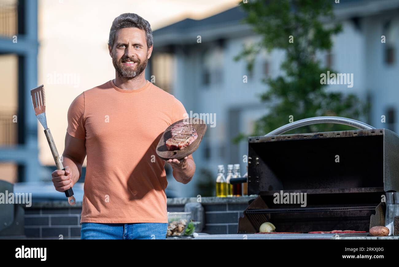 Bbq techniques hi-res stock photography and images - Alamy