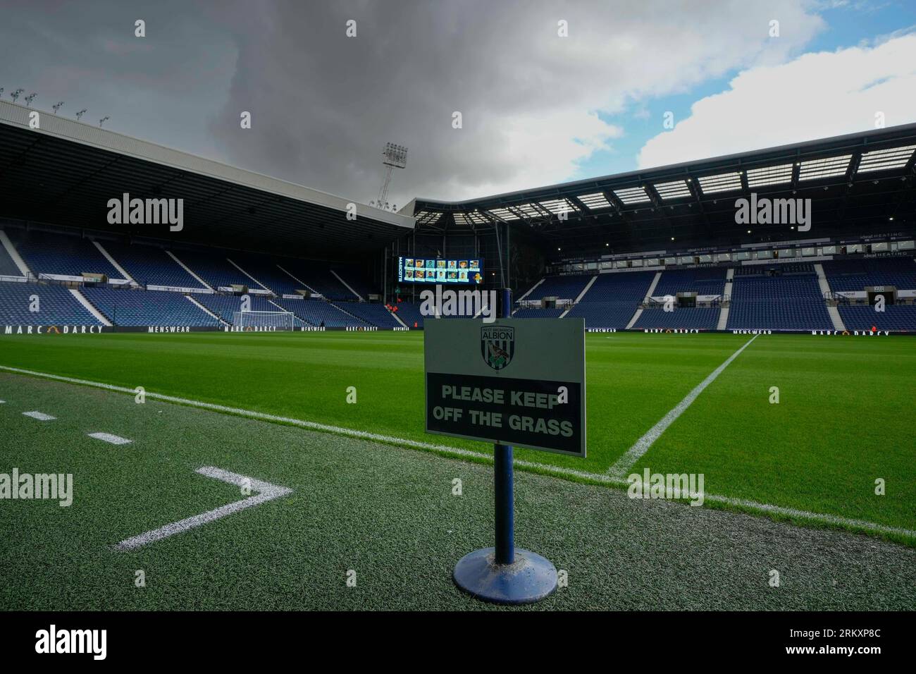Hawthorns stadium hi-res stock photography and images - Alamy