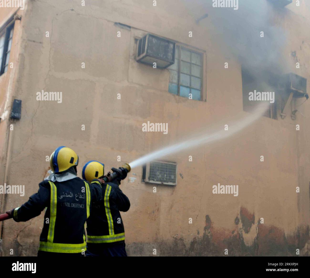 Thirteen storey hi-res stock photography and images - Alamy