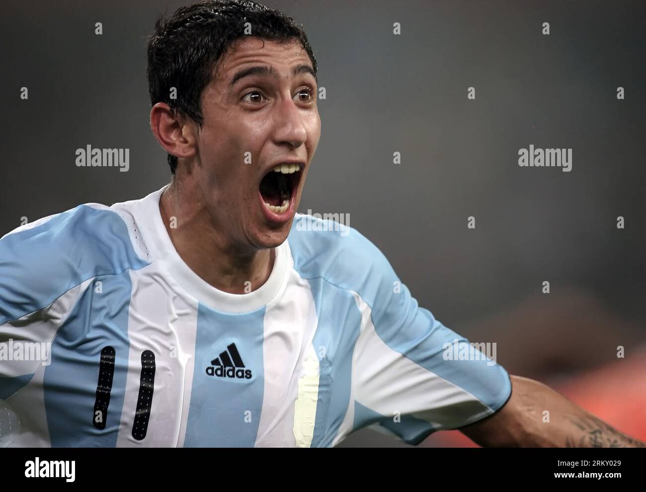 Angel Di Maria playing for Argentina in the 2008 Olympic Soccer ...