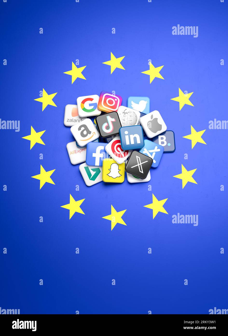 Google bing logo hi-res stock photography and images - Alamy