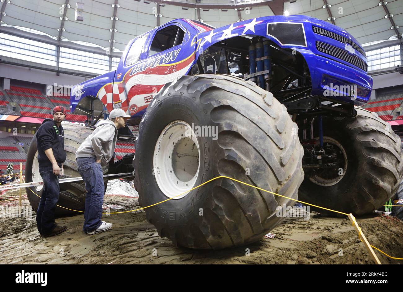 Monster jam pit hi-res stock photography and images - Alamy