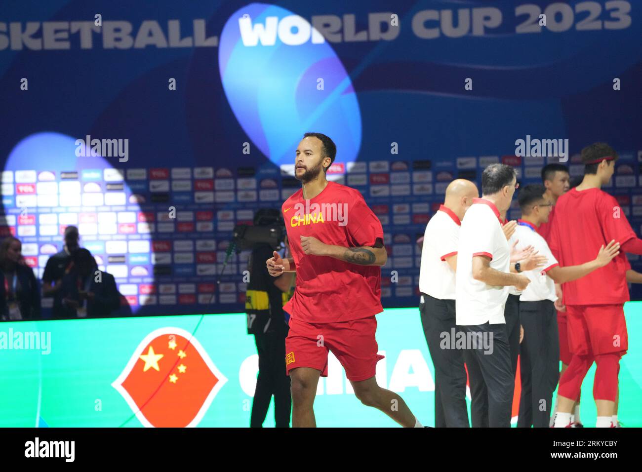 Manila, Philippines. 26th Aug, 2023. Li Kaier (Front) of China enters ...