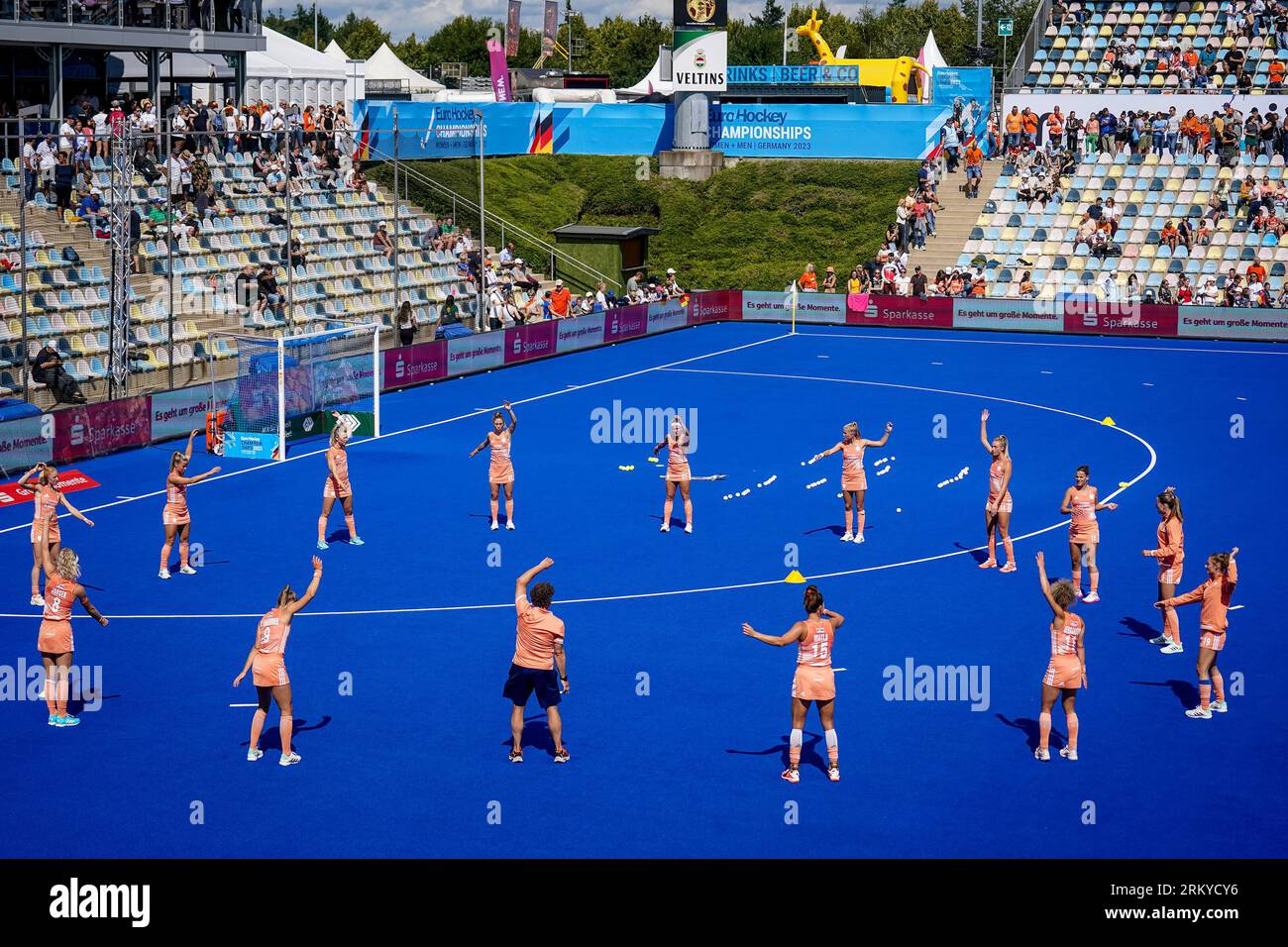MONCHENGLADBACH, GERMANY - AUGUST 26: Frederique Matla of the ...