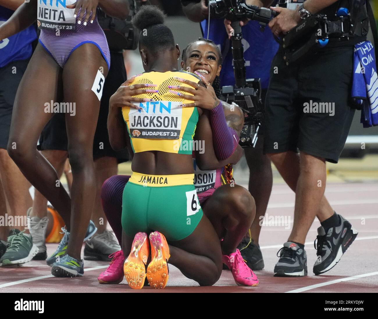 Sha'Carri RICHARDSON S of USA and Shericka JACKSON of JAM Final 200 ...