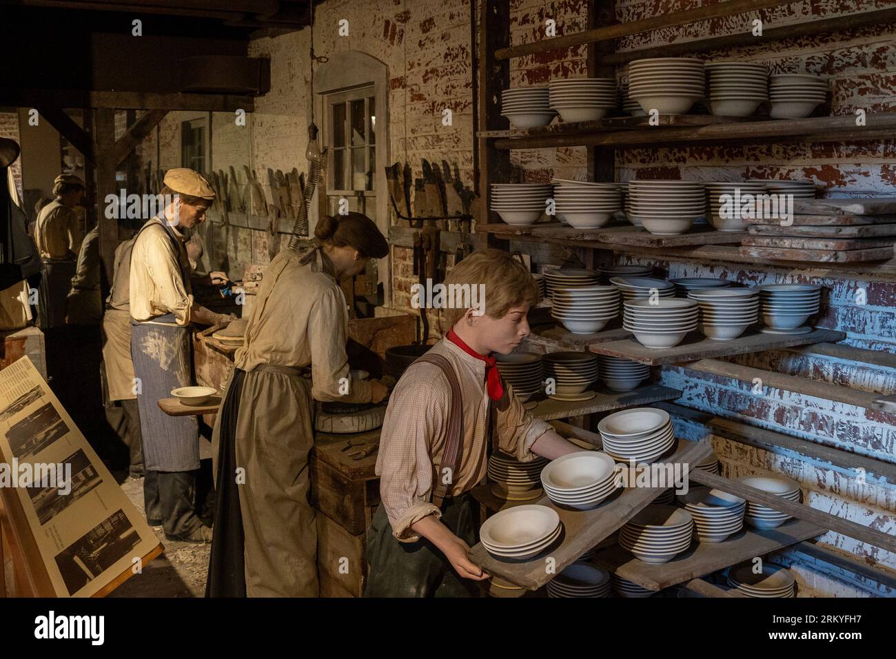 Life size dioramas ware potteries hi-res stock photography and images ...
