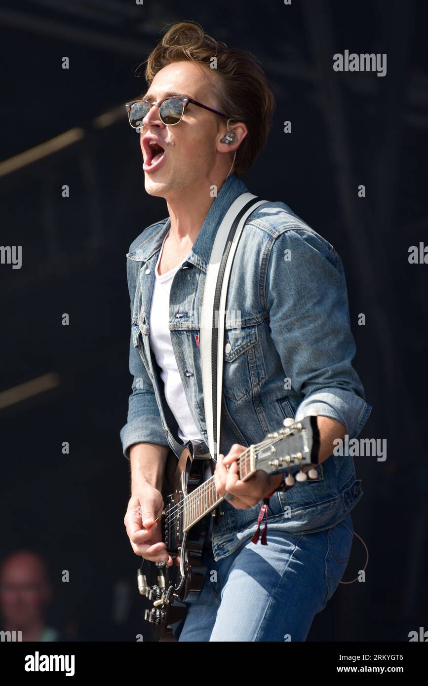 Mcfly 2023 hi-res stock photography and images - Alamy