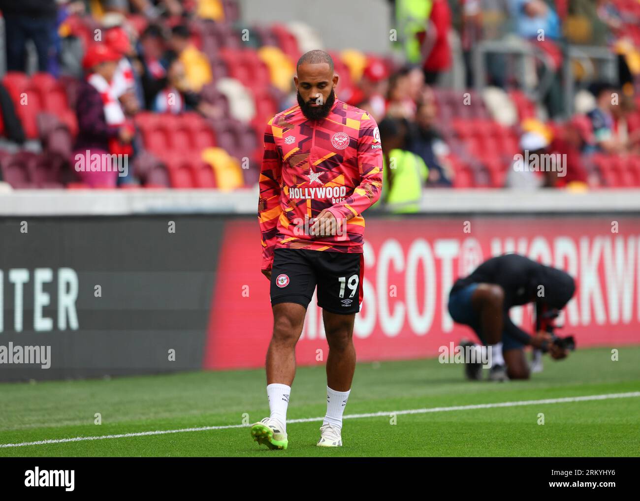 Bryan mbeumo crystal palace hi-res stock photography and images - Alamy