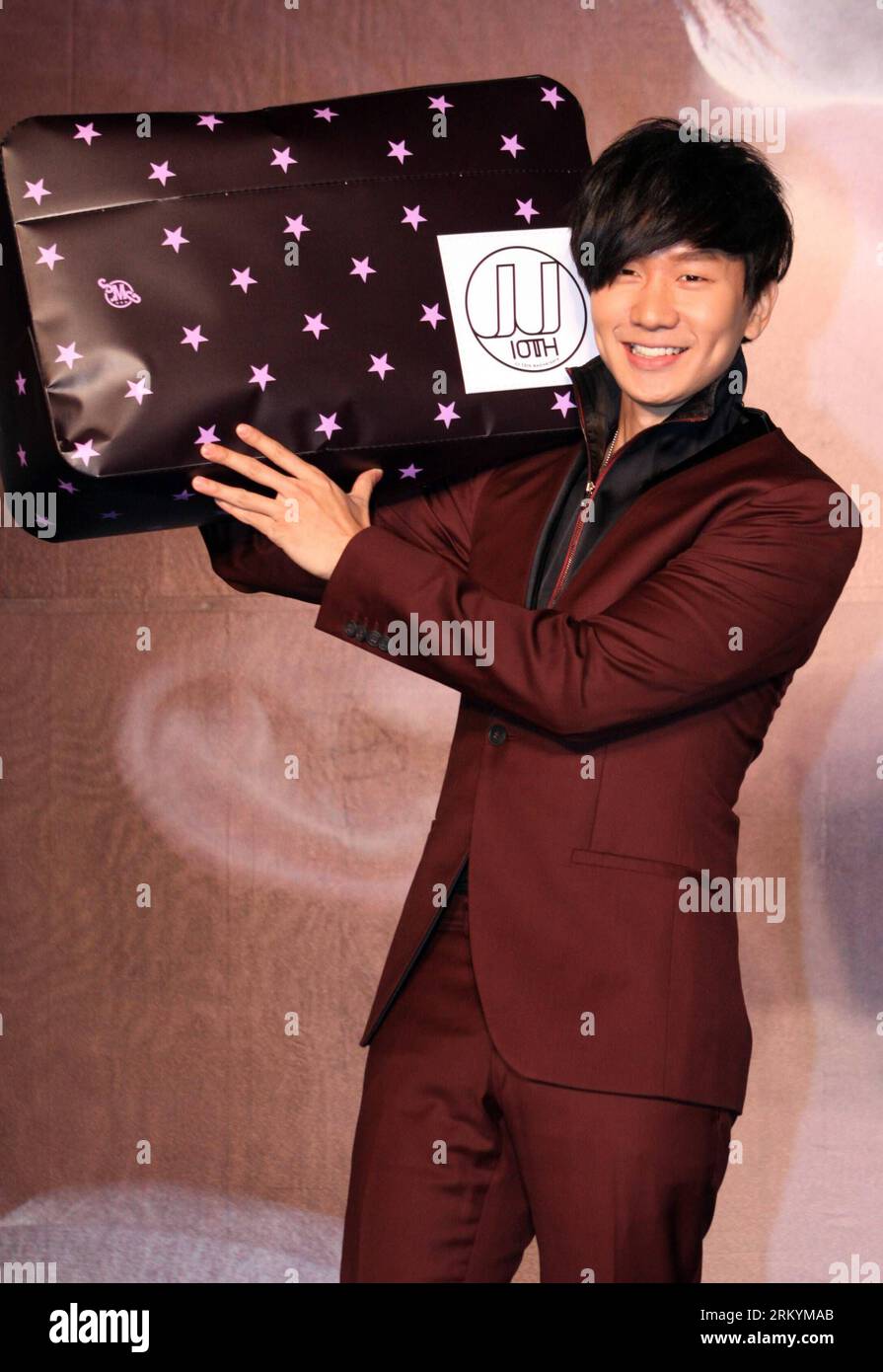 Jj lin album hi-res stock photography and images - Alamy