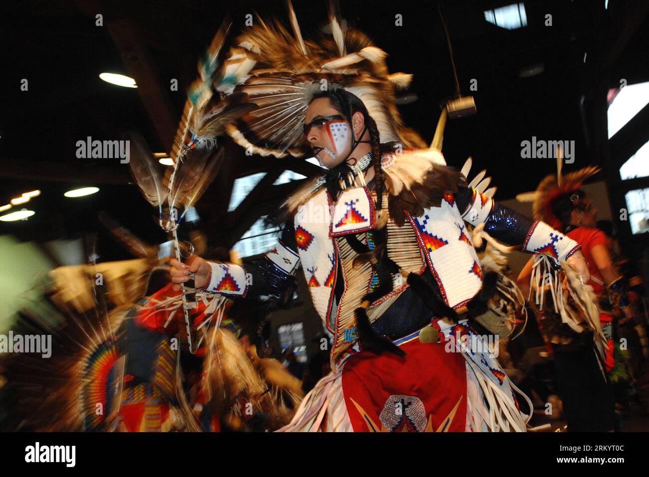 Canada native music dance hi-res stock photography and images - Alamy