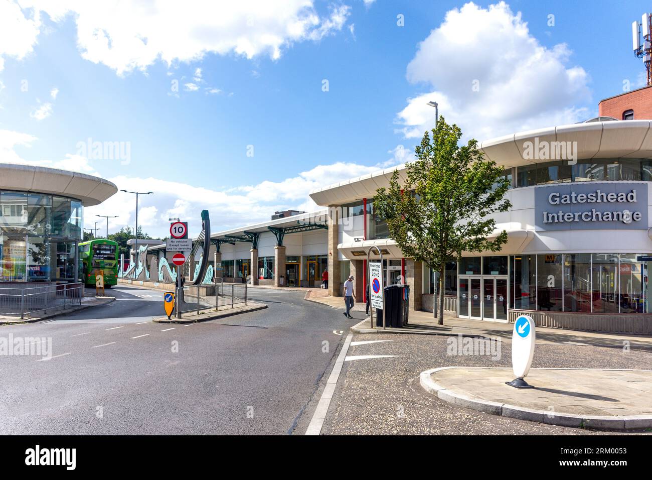 West street gateshead interchange bus buses depot stop stops met hi-res ...