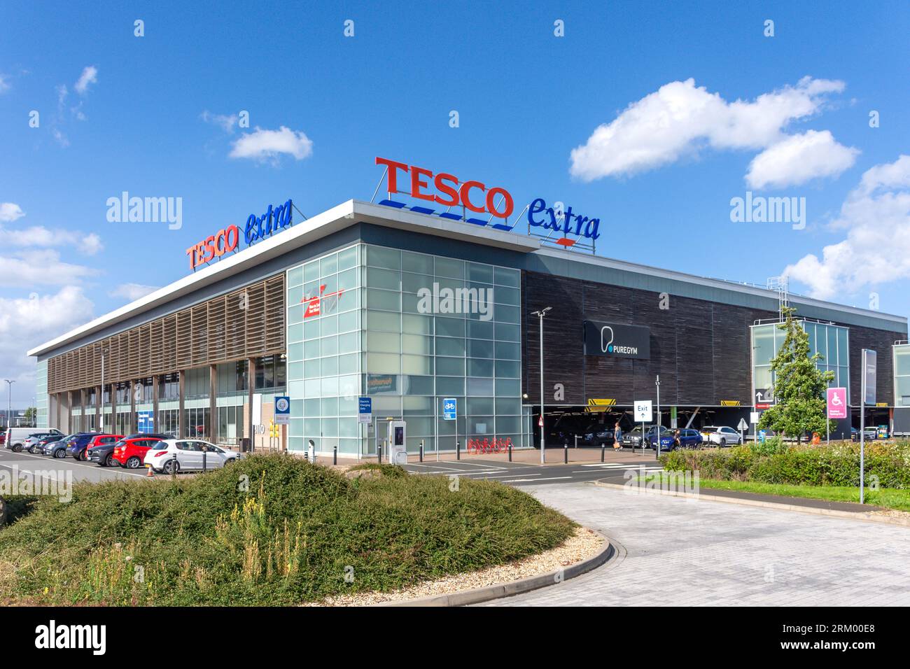 Tesco Extra Supermarket, Sunderland Retail Park, Roker, Sunderland ...