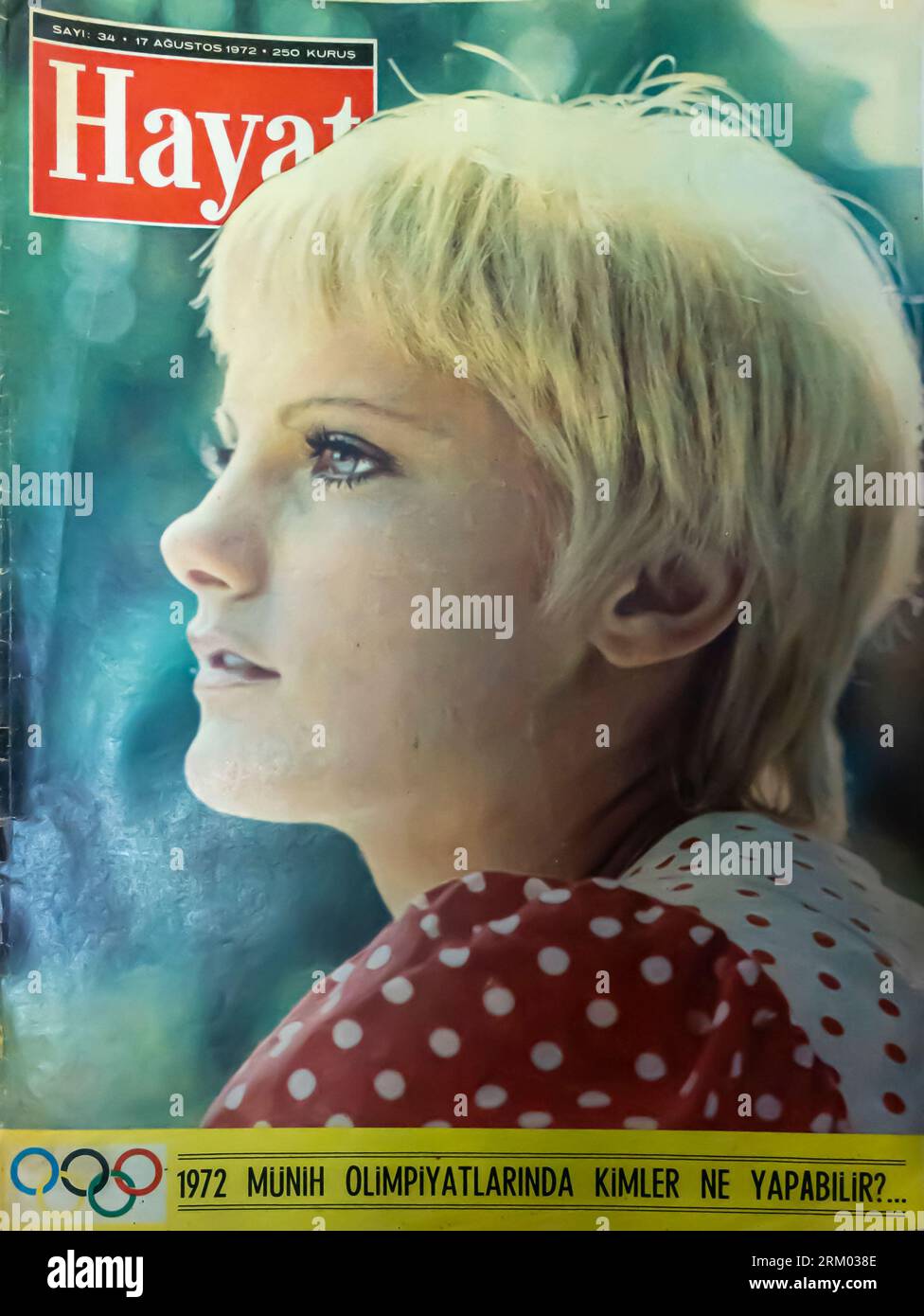 Hayat turkish magazine cover hi-res stock photography and images - Alamy