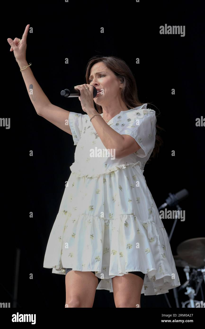 Natalie imbruglia live 2023 hi-res stock photography and images - Alamy