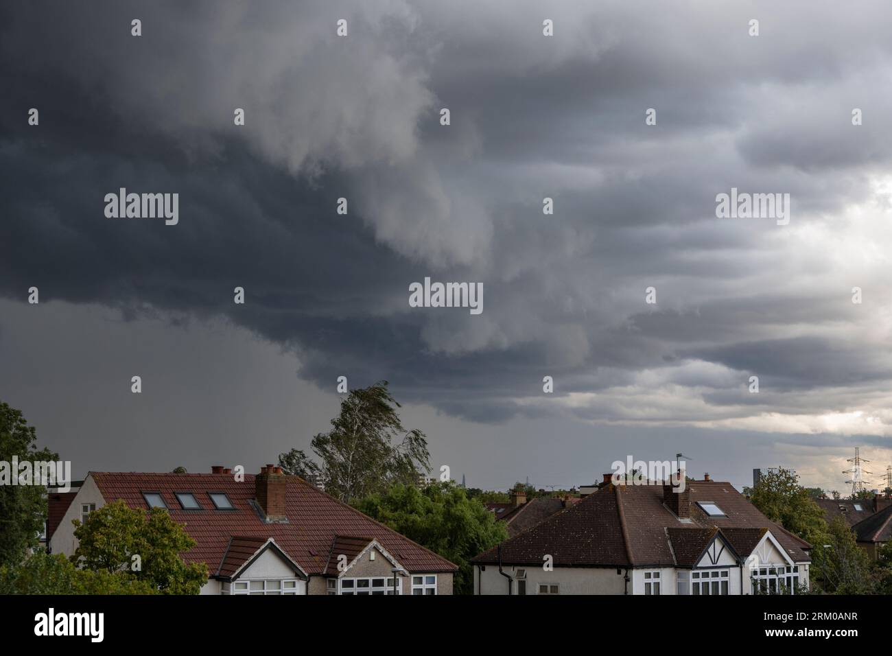 Wimbledon, London, UK. 26th Aug, 2023. Driving rain and grey thunder ...