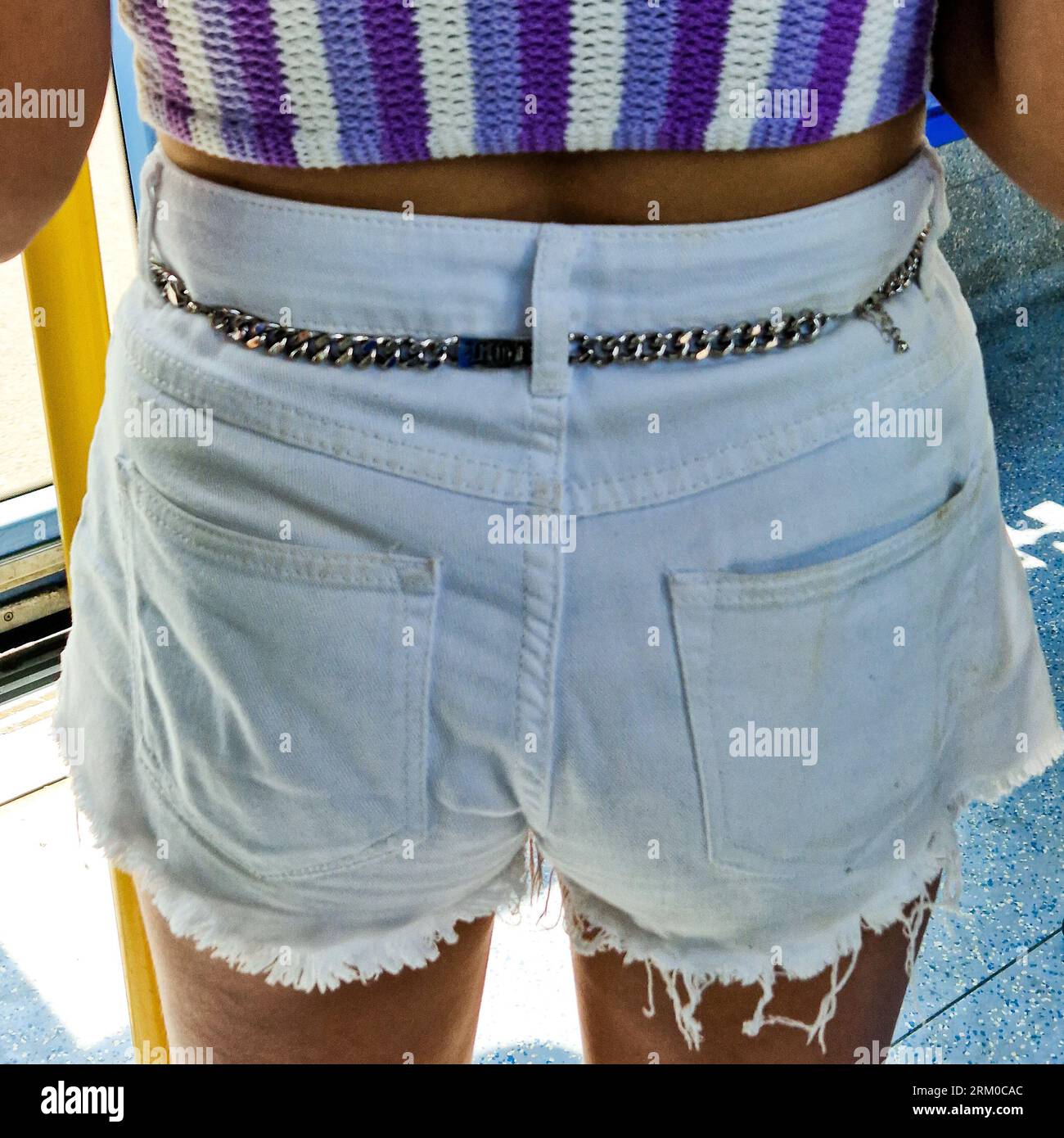 Lightly dressed hi-res stock photography and images - Alamy