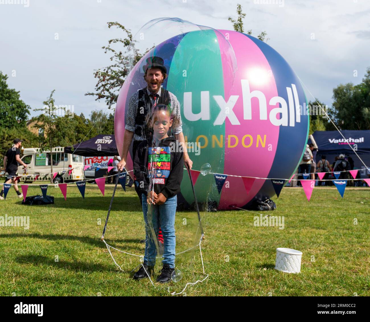 Victorian acrobat hi-res stock photography and images - Alamy