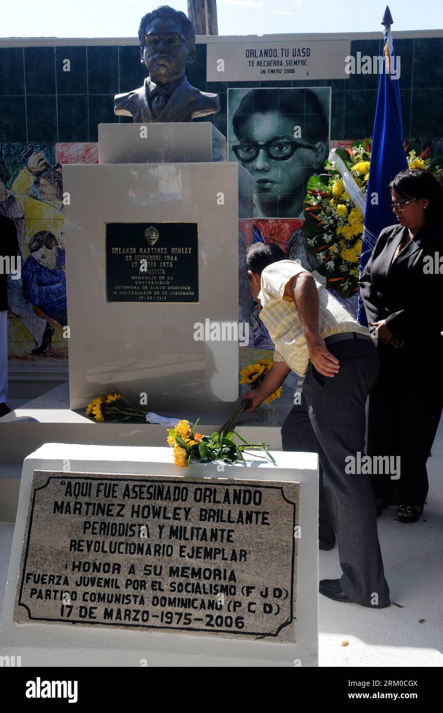 Death anniversary of journalist hi-res stock photography and images - Alamy