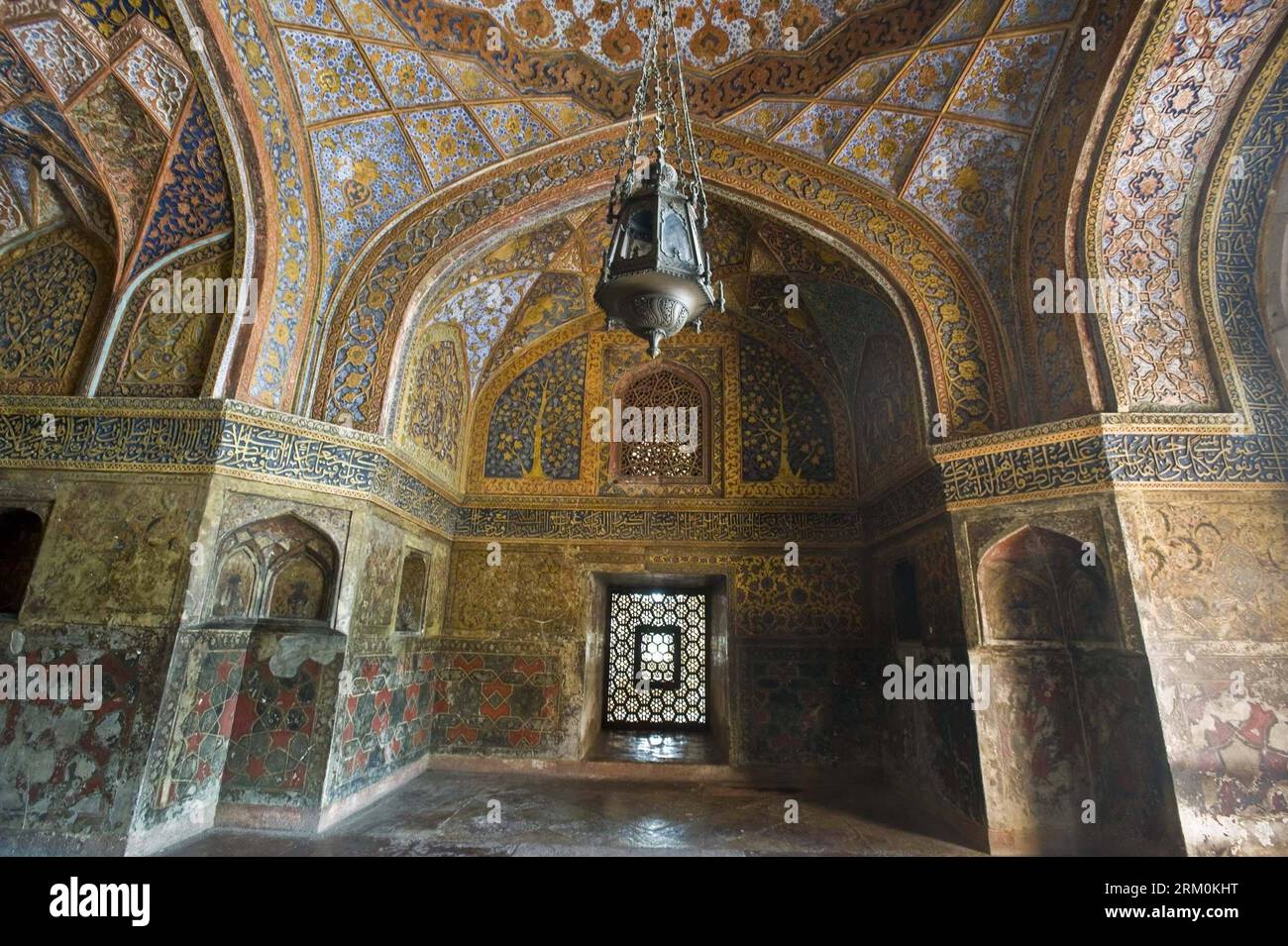 Tomb of akbar interior hi-res stock photography and images - Alamy