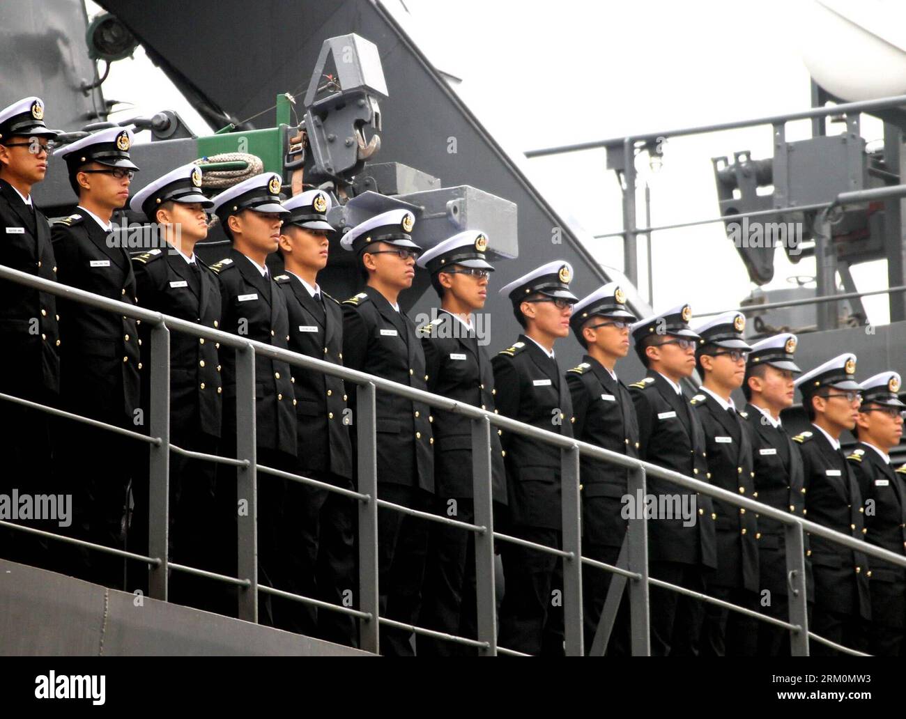 Tank crew members hi-res stock photography and images - Alamy